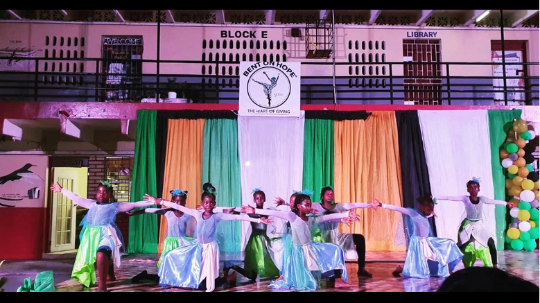 Use the arts to reach the hearts – HELP Jamaica! e.V.